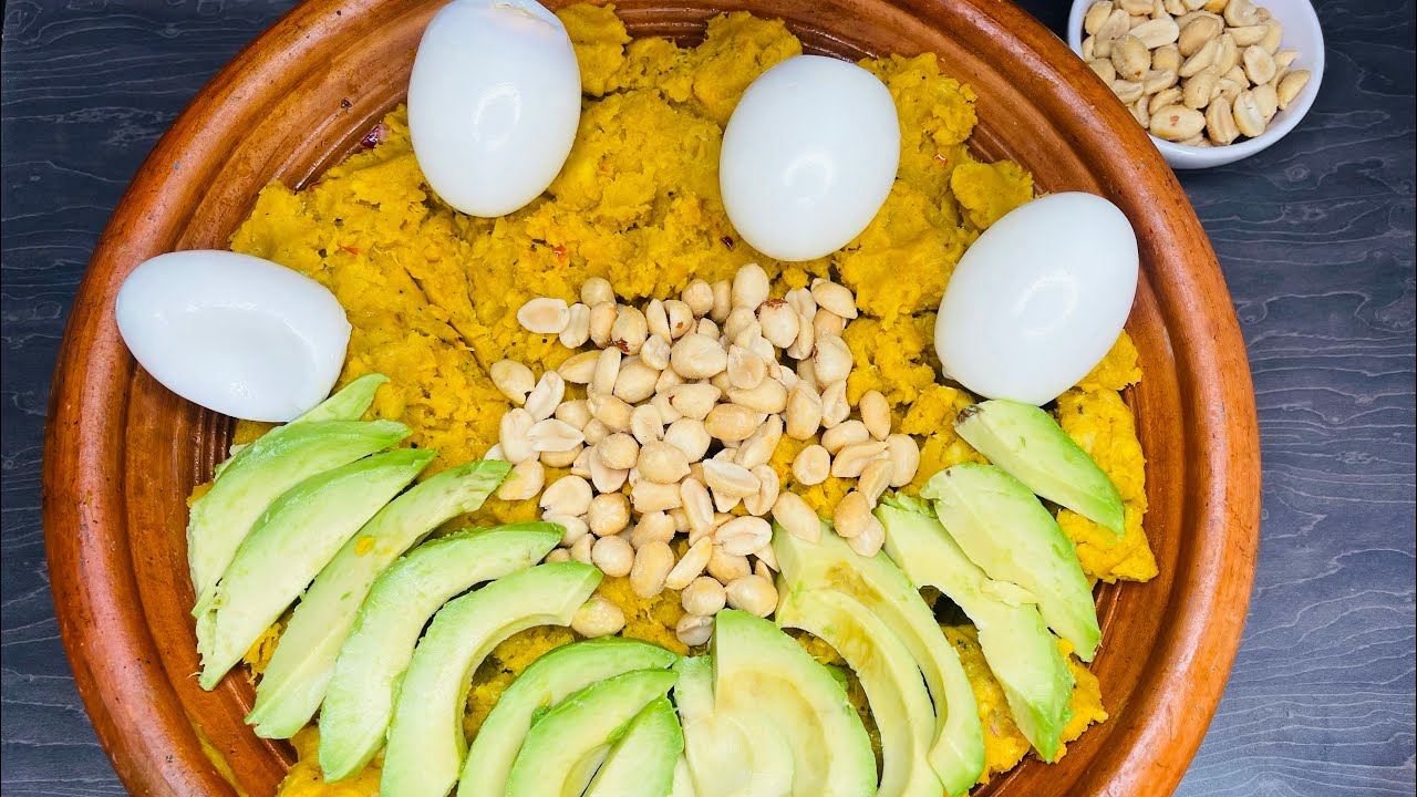 Why Ghanaian brides are made to eat etor or boiled eggs on their ...